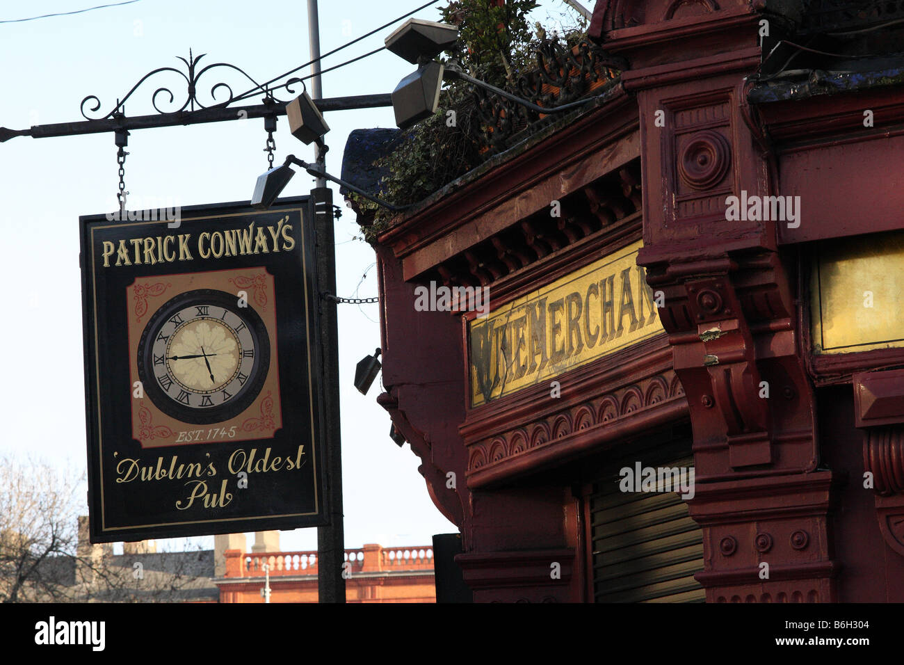 Conways pub hi-res stock photography and images - Alamy