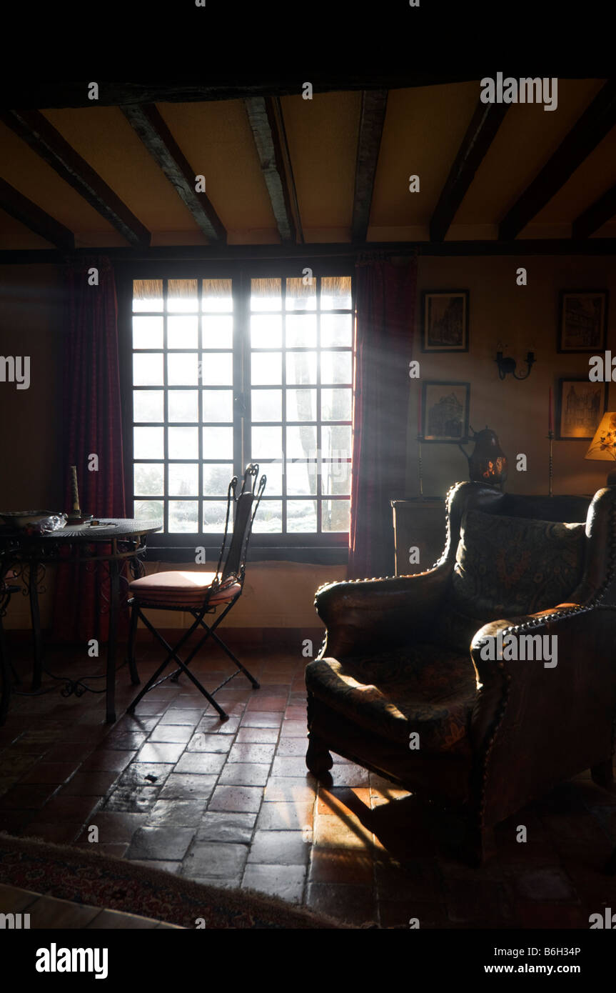 Old cottage interior hi-res stock photography and images - Alamy