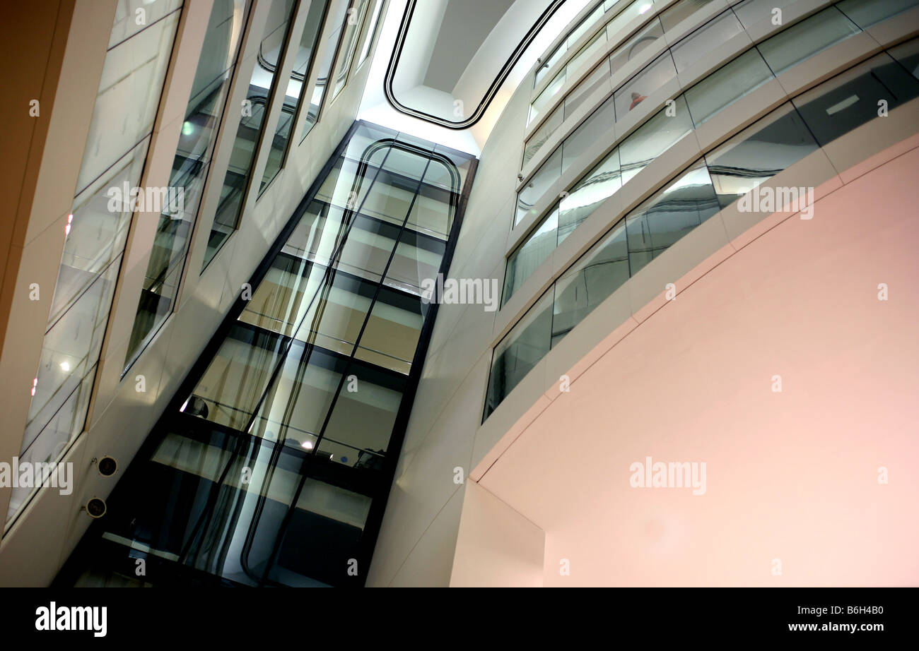 Atrium london hi-res stock photography and images - Alamy
