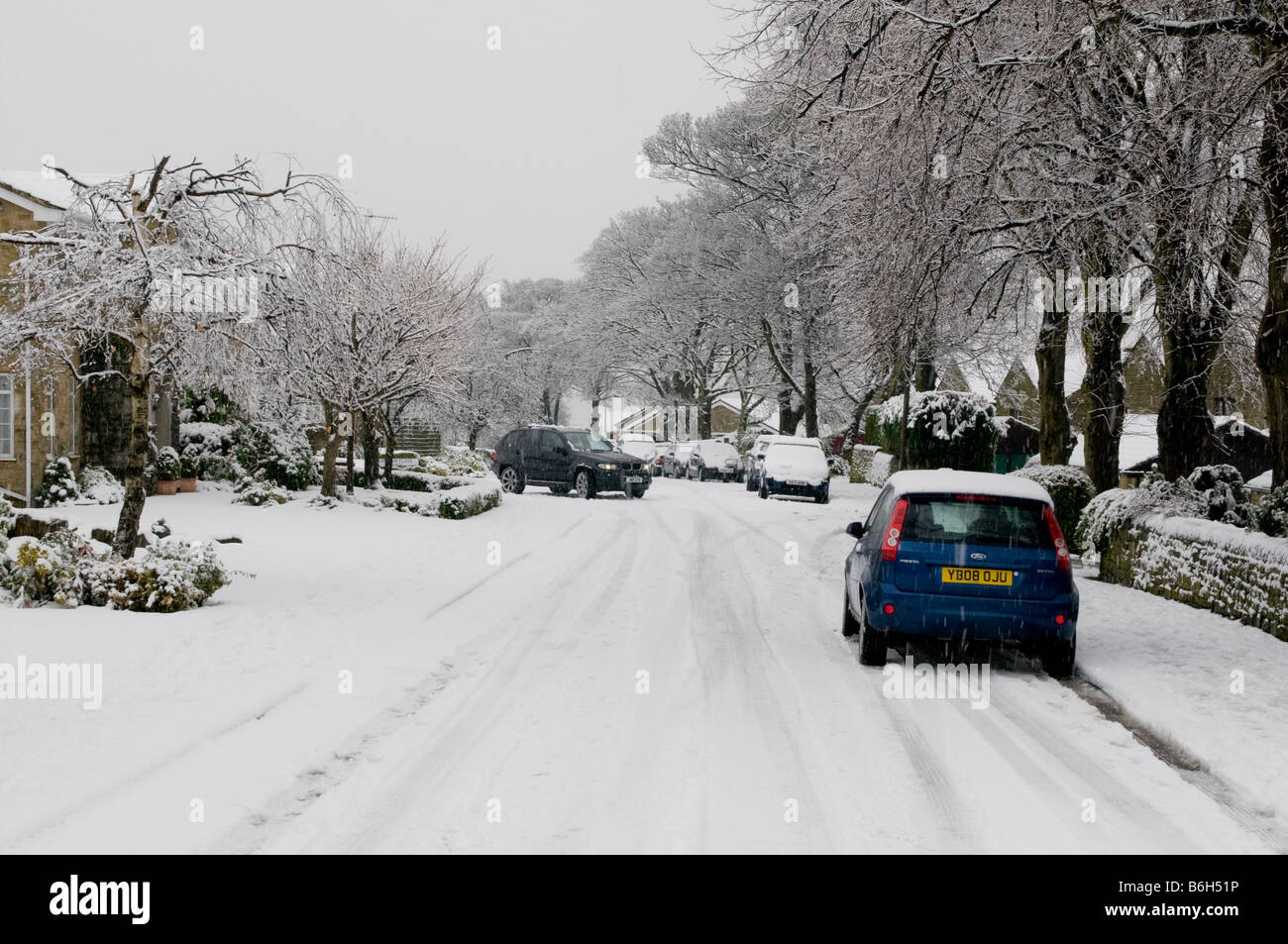 Driving car through slush snow hi-res stock photography and images - Alamy