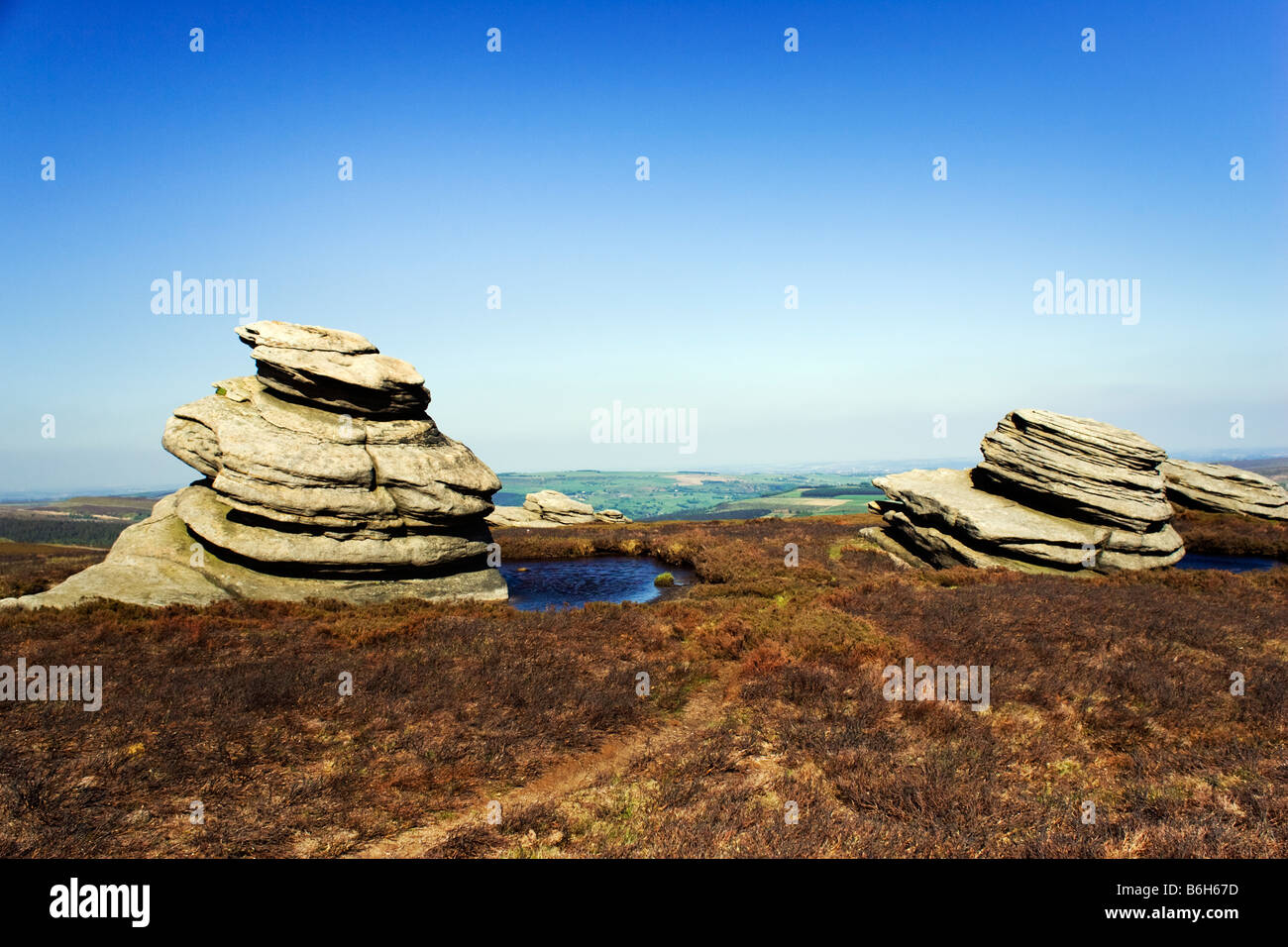 'Derwent Edge' And 'The Cakes of Bread' Eroded Sandstone Rock ...