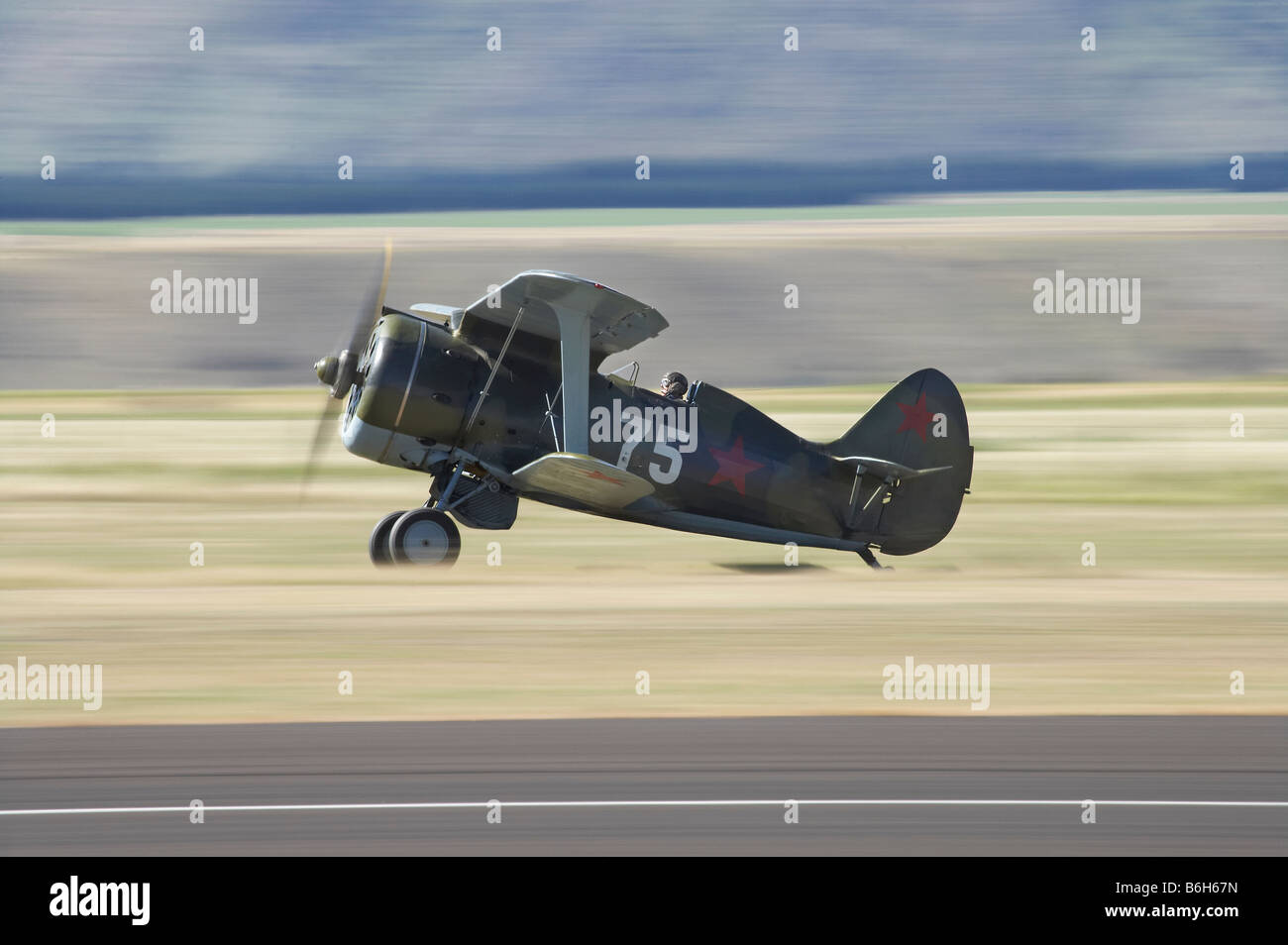 Polikarpov I 153 Biplane Russian WWII fighter plane Stock Photo - Alamy