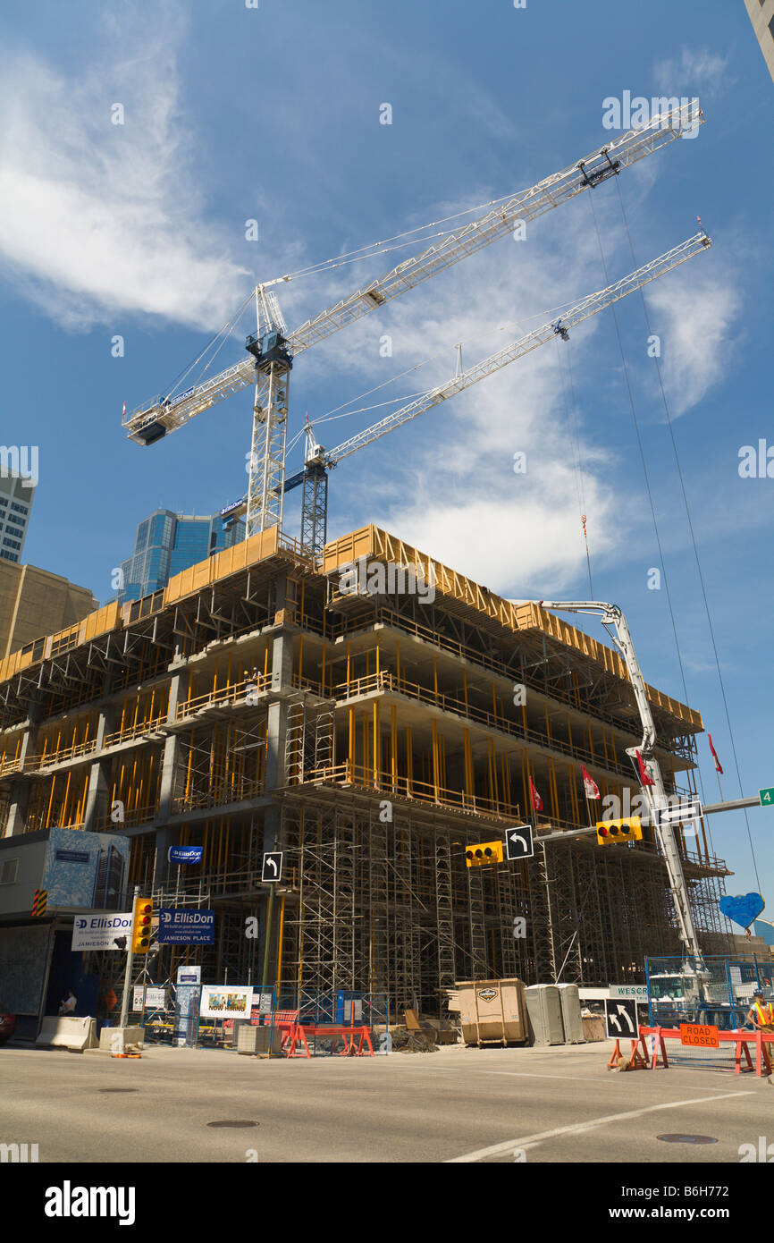 Canada construction hi-res stock photography and images - Alamy
