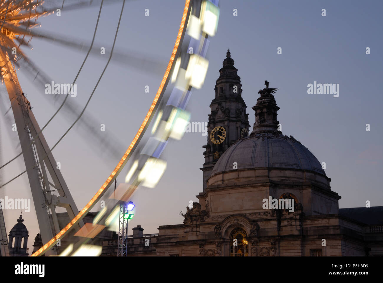 Cardiff Winter Wonderland's "Admiral Eye" in front of City Hall Stock ...