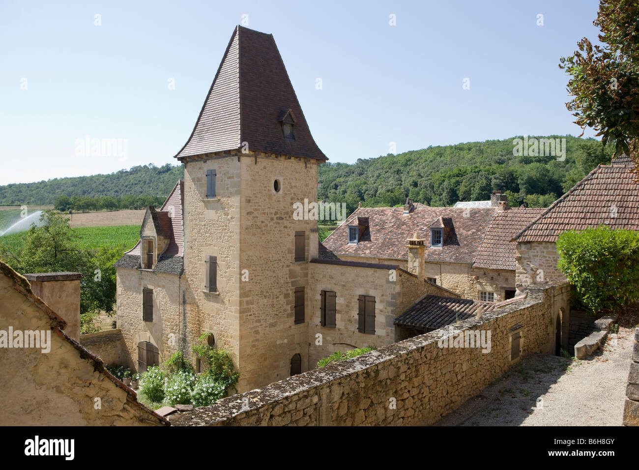 Turret wall hi-res stock photography and images - Alamy