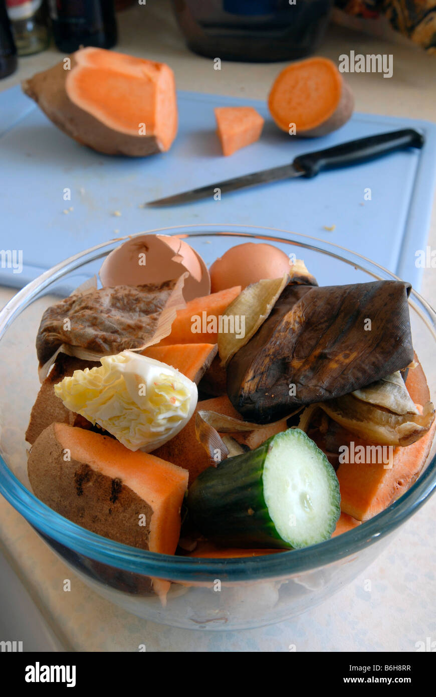 Vegetable preparation with kitchen waste Stock Photo - Alamy