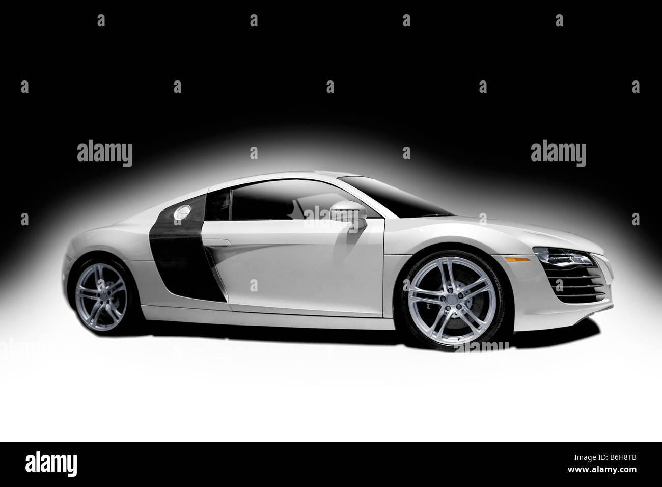 Silver sports car hi-res stock photography and images - Alamy