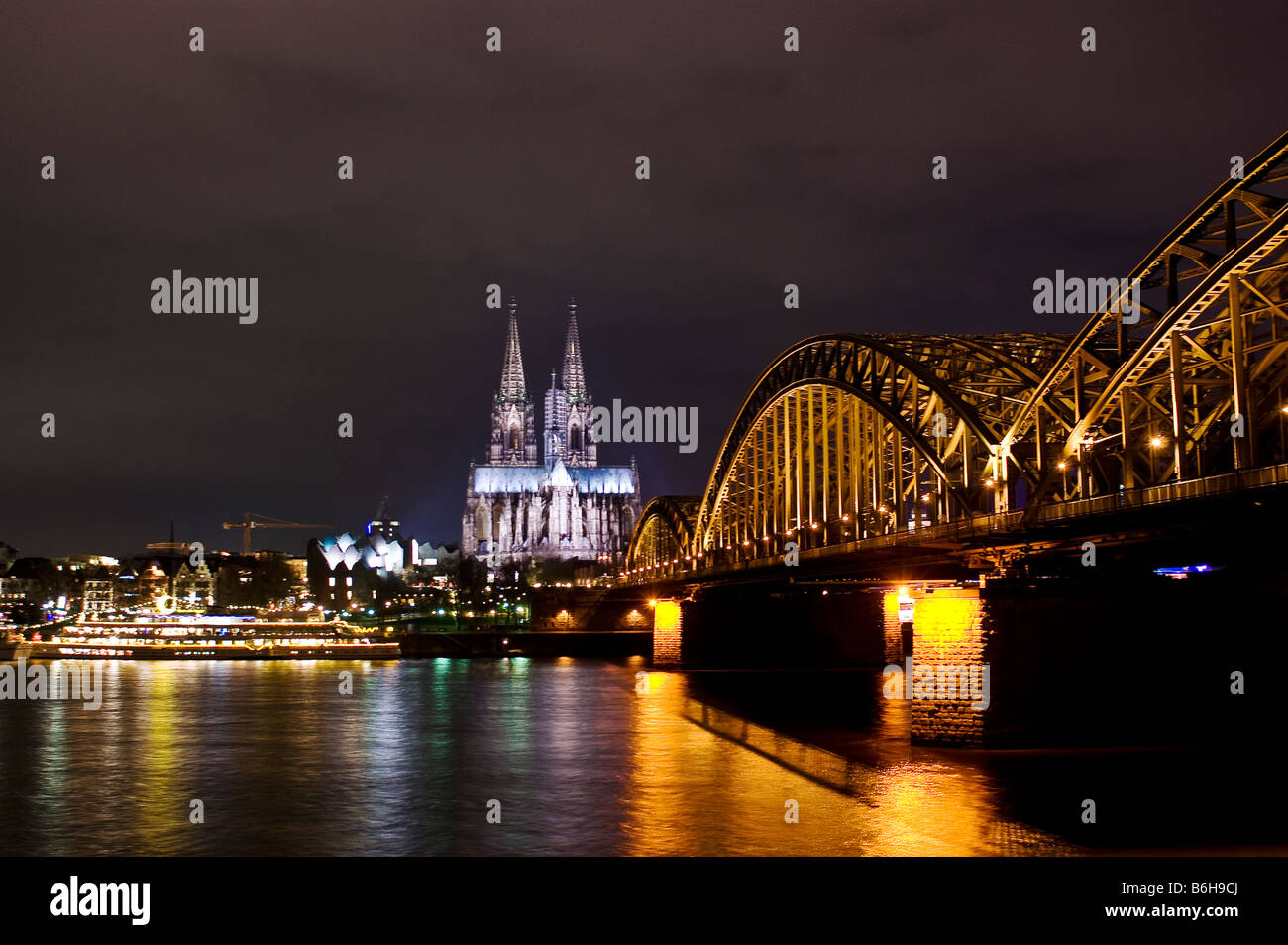 Cologne germany winter cathedral hi-res stock photography and images ...