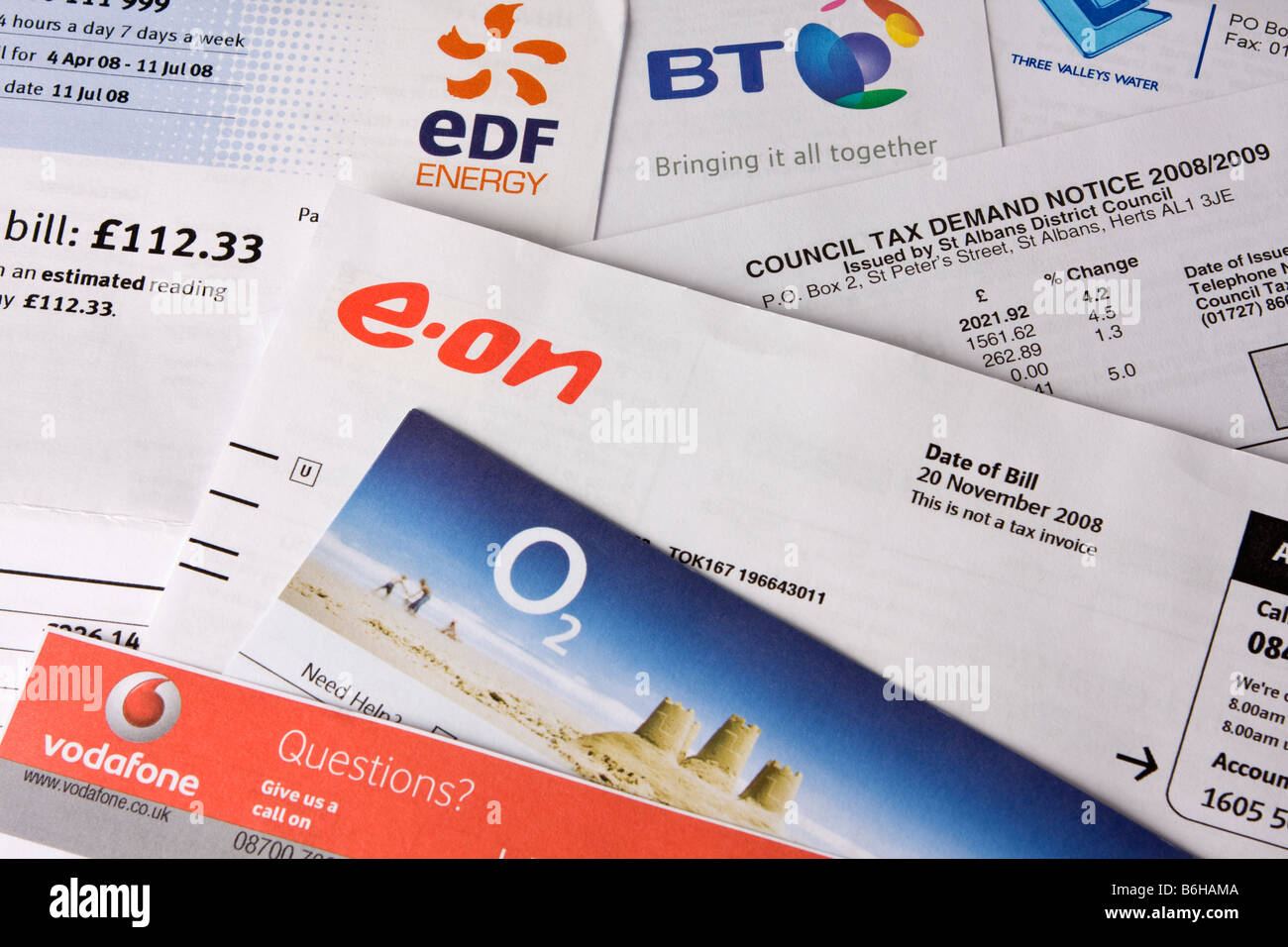 A Collection Of Utility Bills Form The UK Stock Photo Alamy a-collection-of-utility-bills-form-the-uk-stock-photo-alamy
