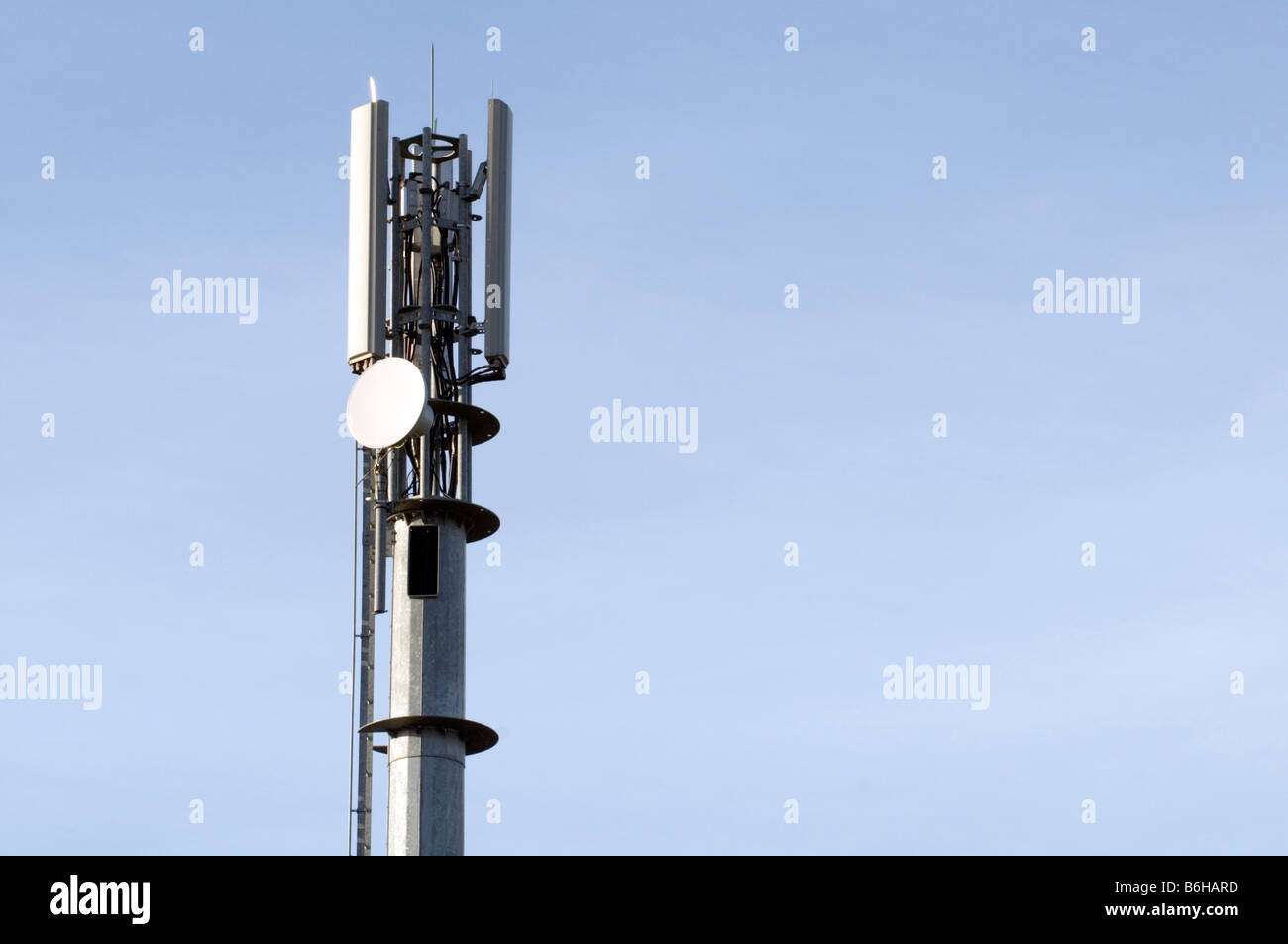 mobile cell phone mast network base station aerial antenna masts phones ...