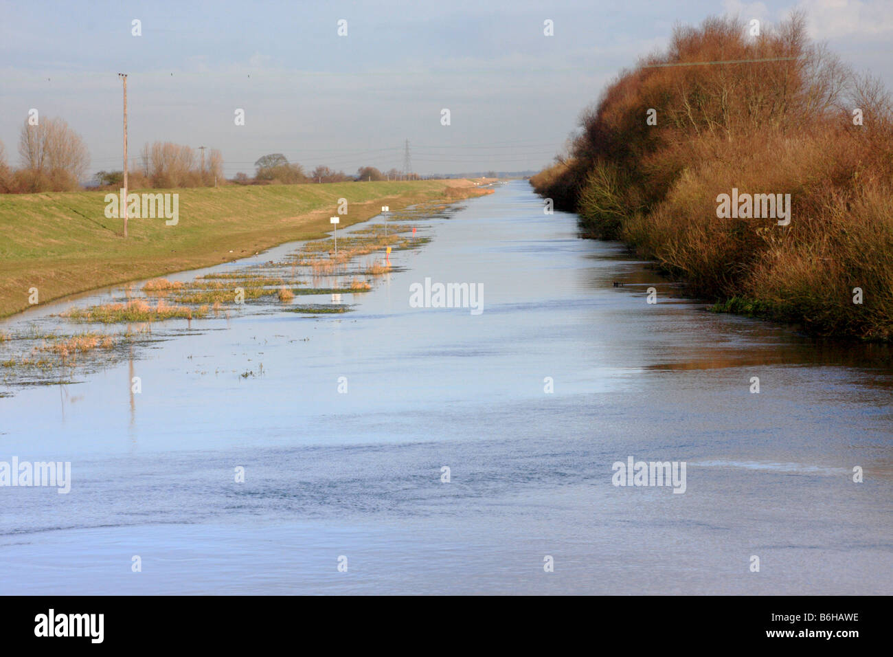 The Bedford Level in winter flood Stock Photo - Alamy