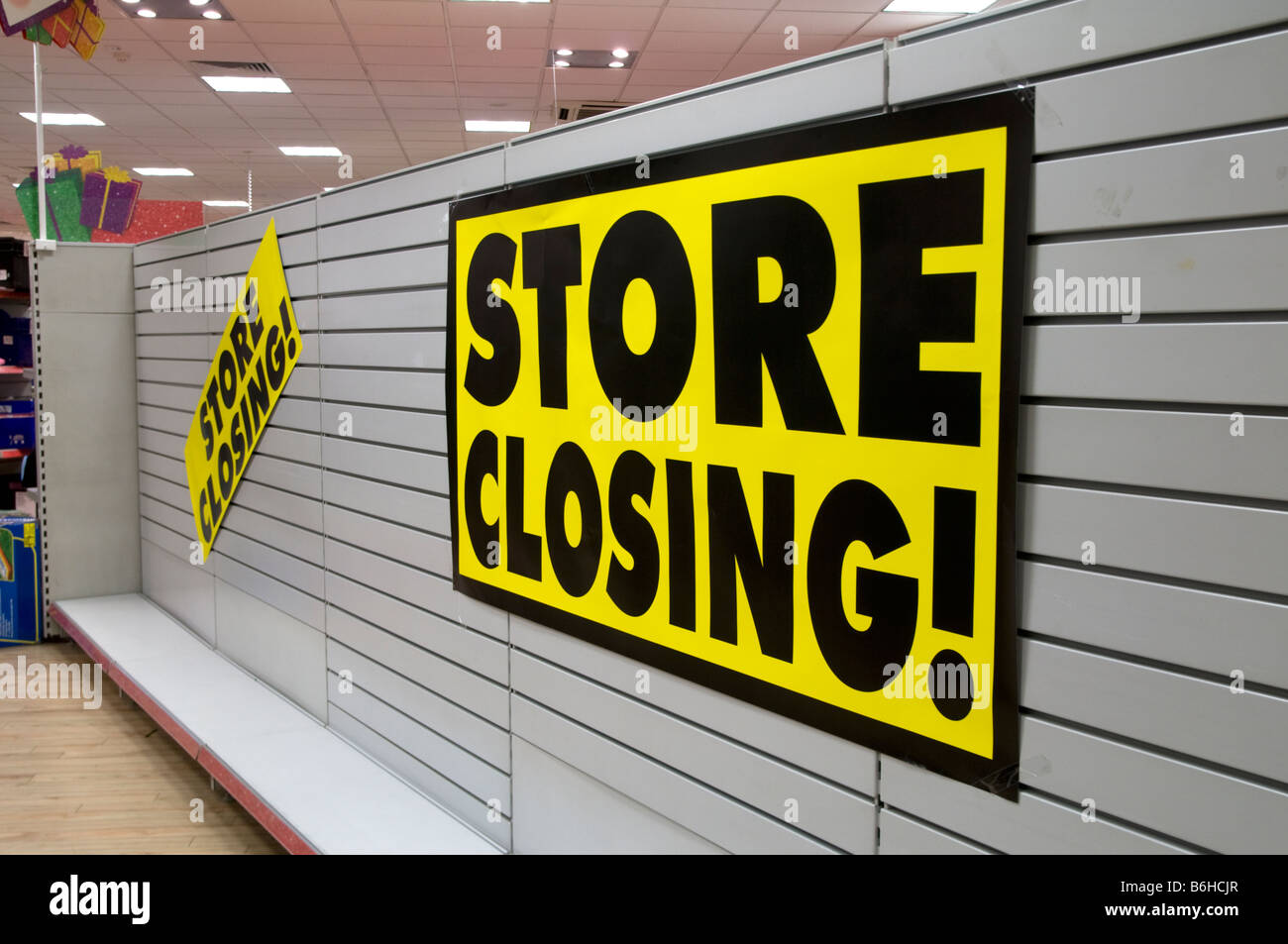 Woolworths shop interior hi-res stock photography and images - Alamy