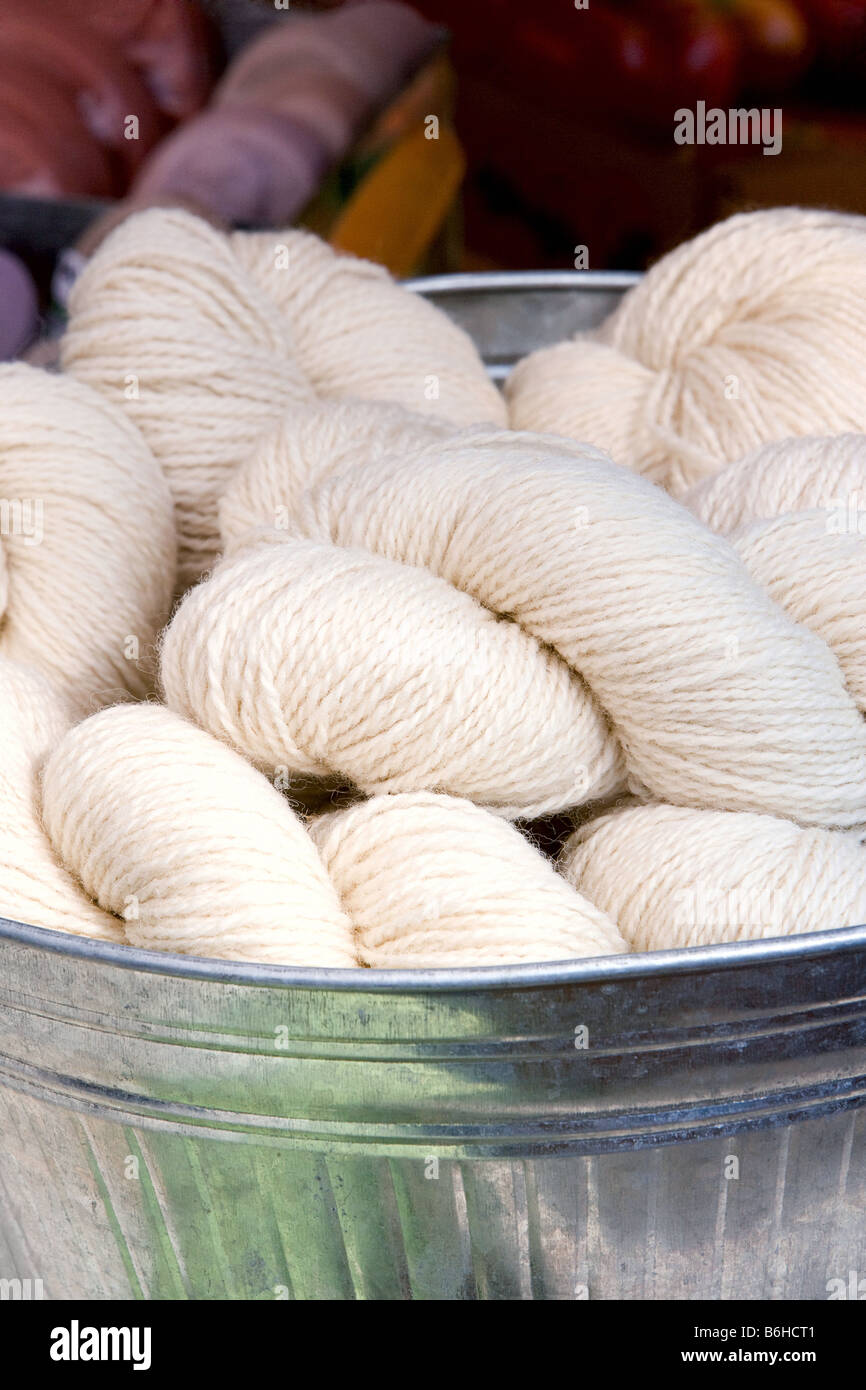 Wools strands hi-res stock photography and images - Alamy