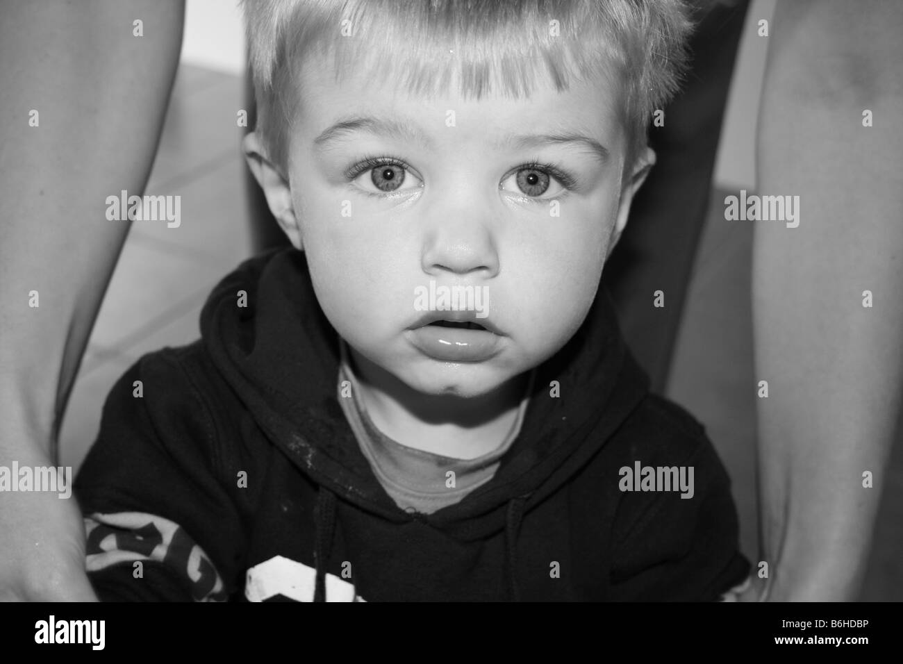 black and white child Stock Photo - Alamy