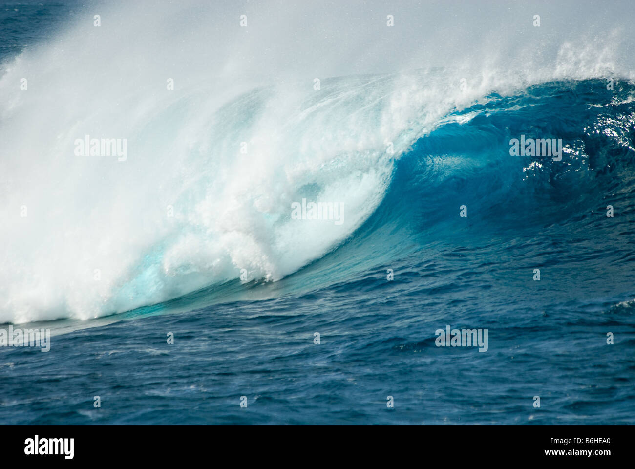 Pounding wave hi-res stock photography and images - Alamy