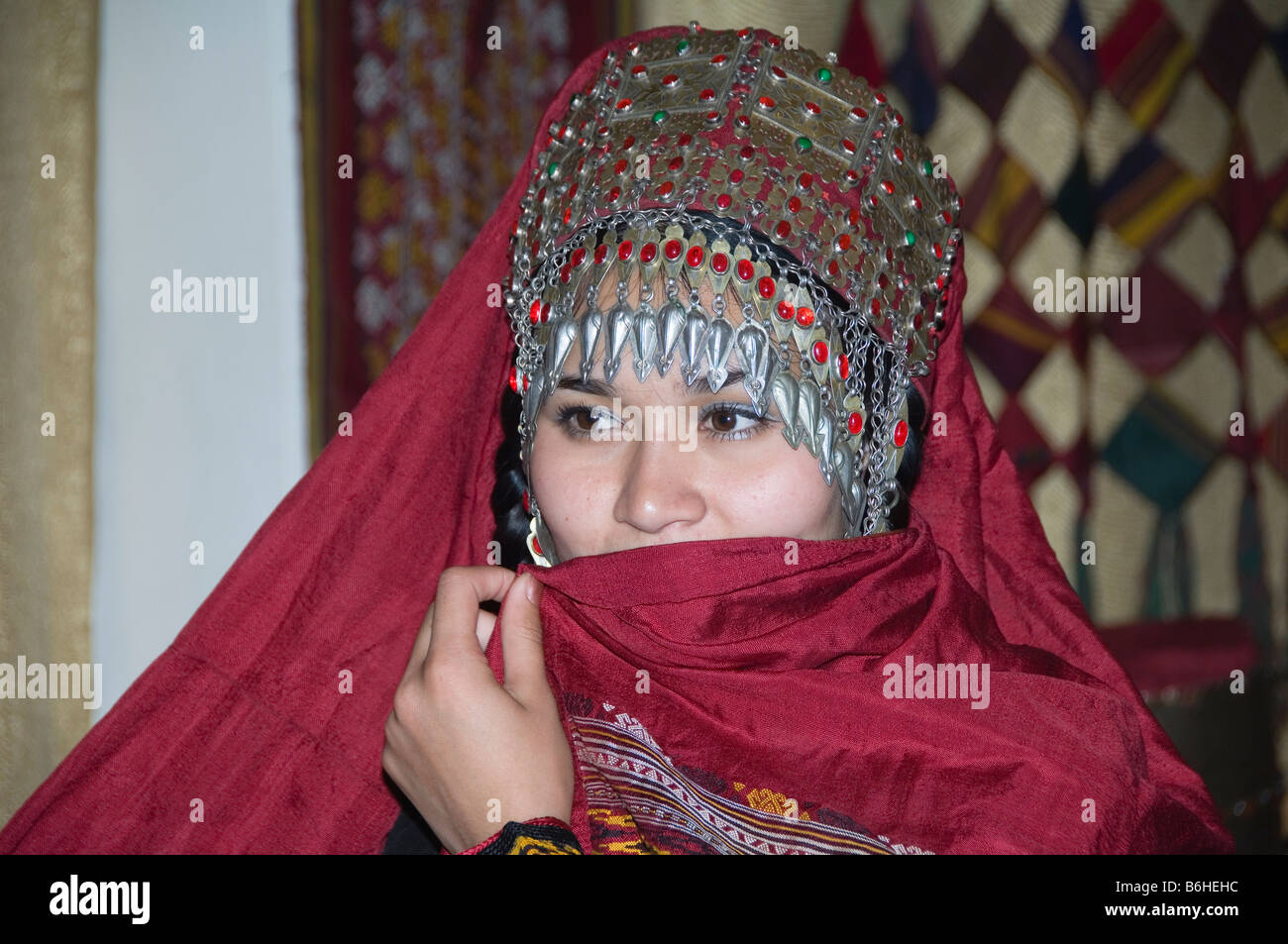 Turkmenistan woman hi-res stock photography and images - Alamy