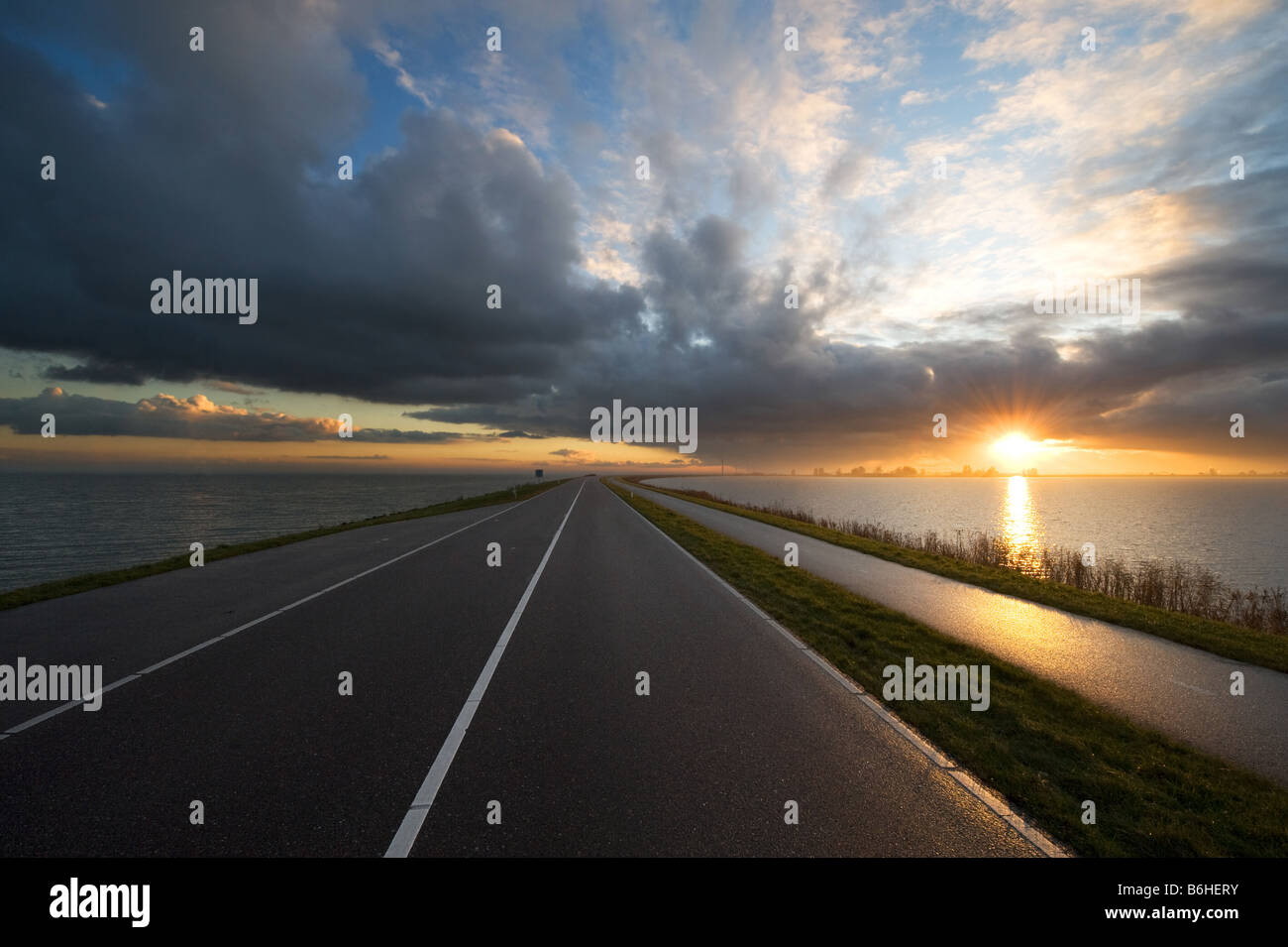 Holland road hi-res stock photography and images - Alamy