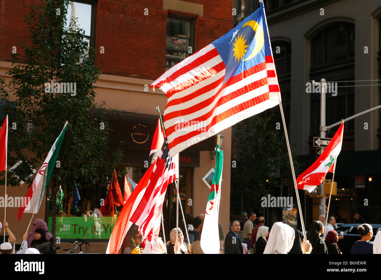 American flag parade hi-res stock photography and images - Alamy