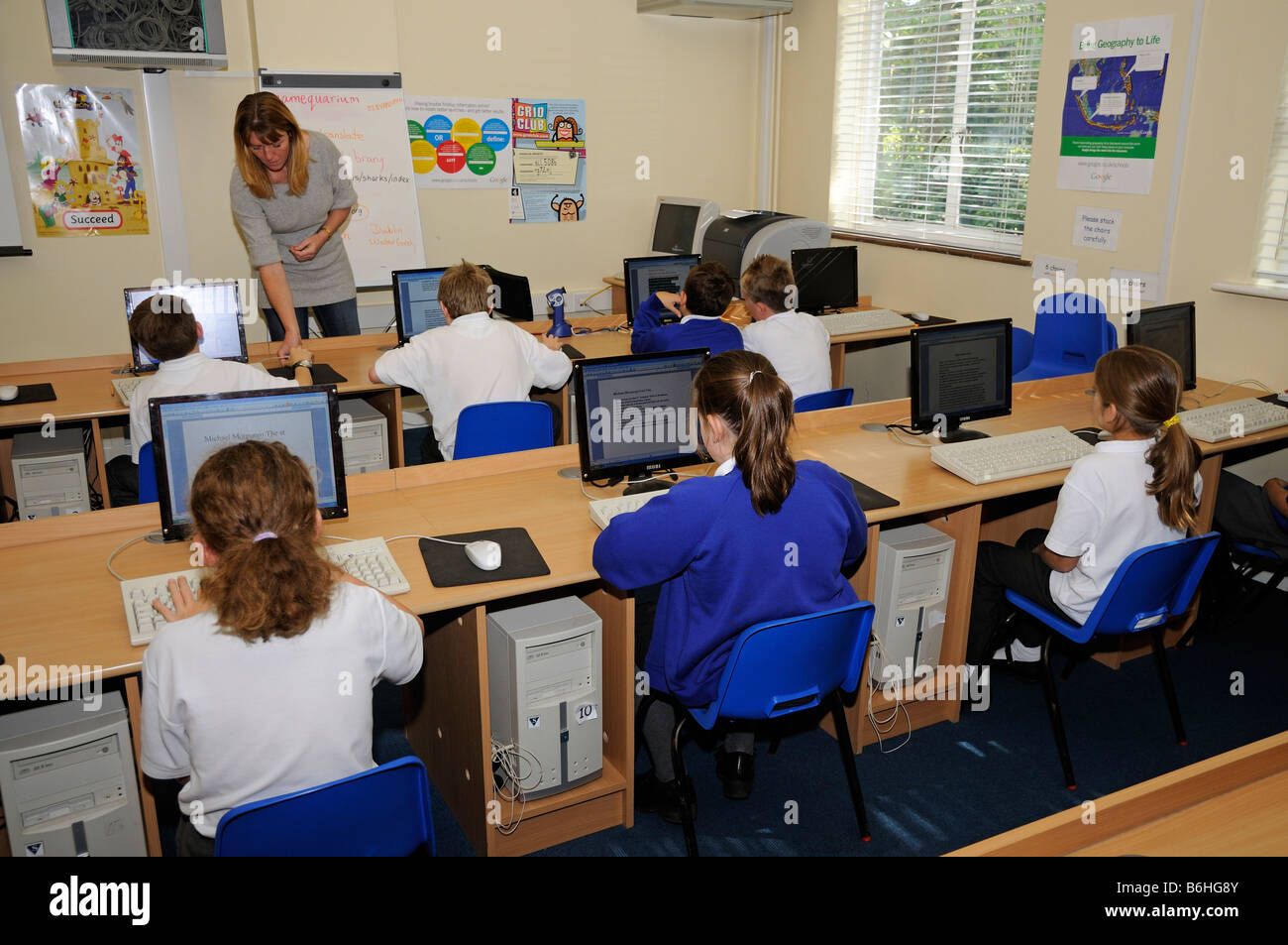 Children Computers School High Resolution Stock Photography and Images ...