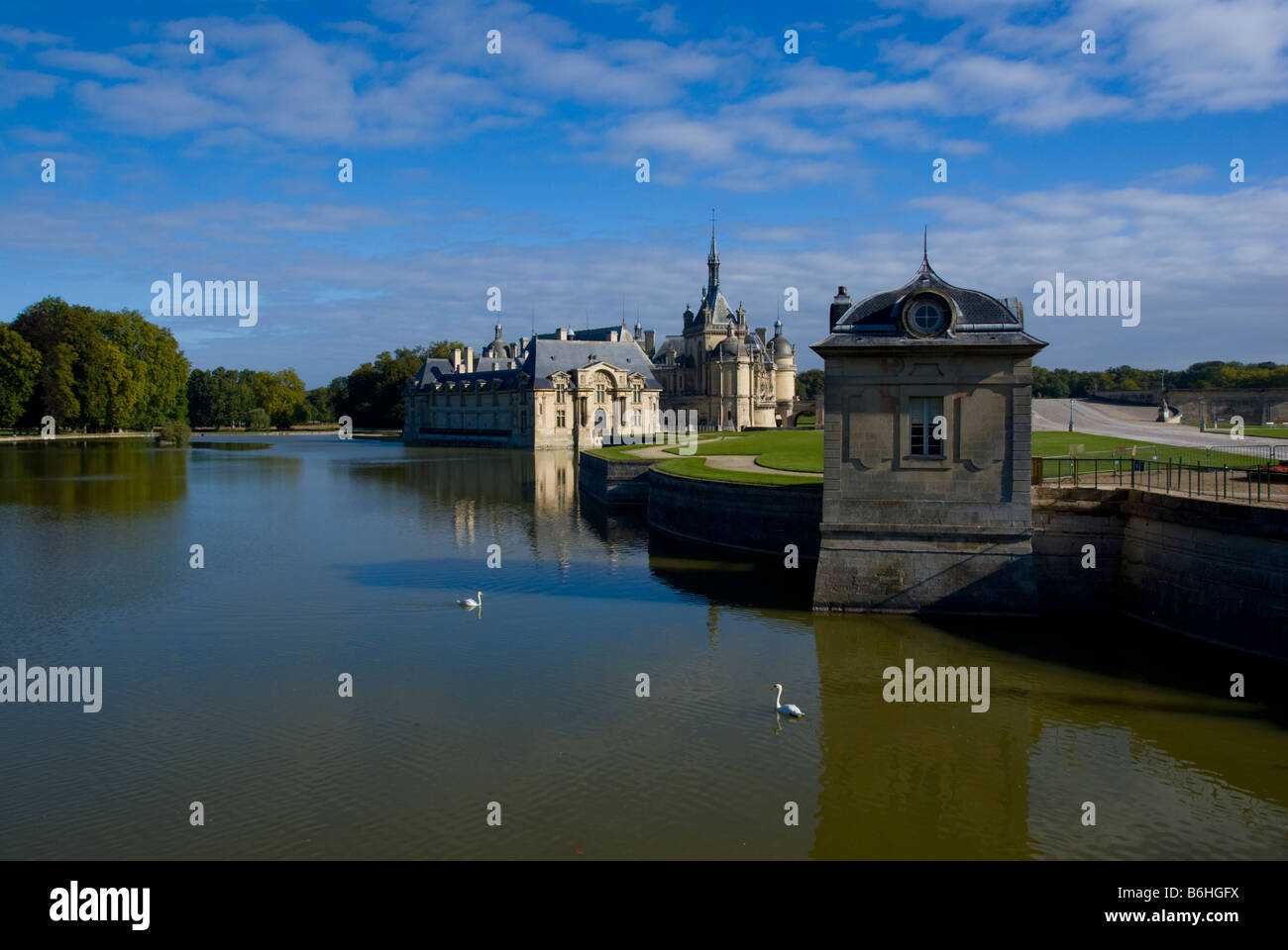 Palais de chantilly hi-res stock photography and images - Alamy
