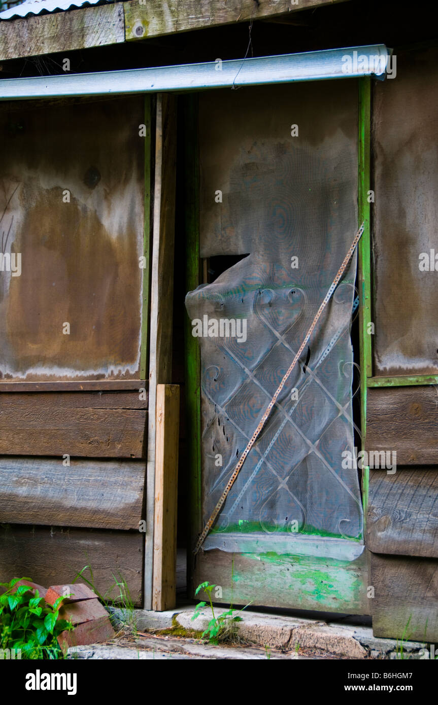 Exterior of old wooden clapboard cabin in Colorado Stock Photo - Alamy