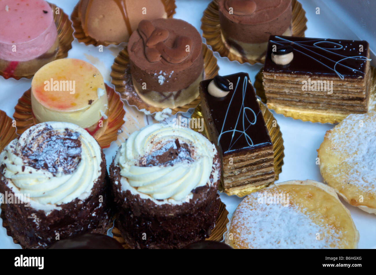 Bruges bakery hi-res stock photography and images - Alamy