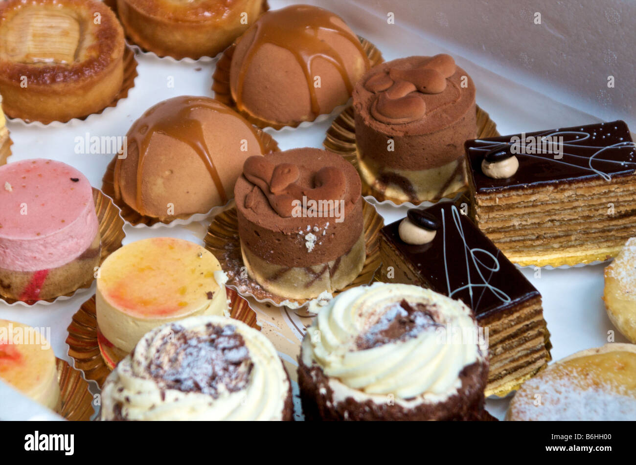 Belgian deserts in a Bakery in Bruges Stock Photo - Alamy