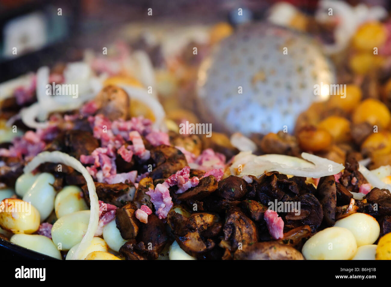 close up of a hot wok dish Stock Photo - Alamy