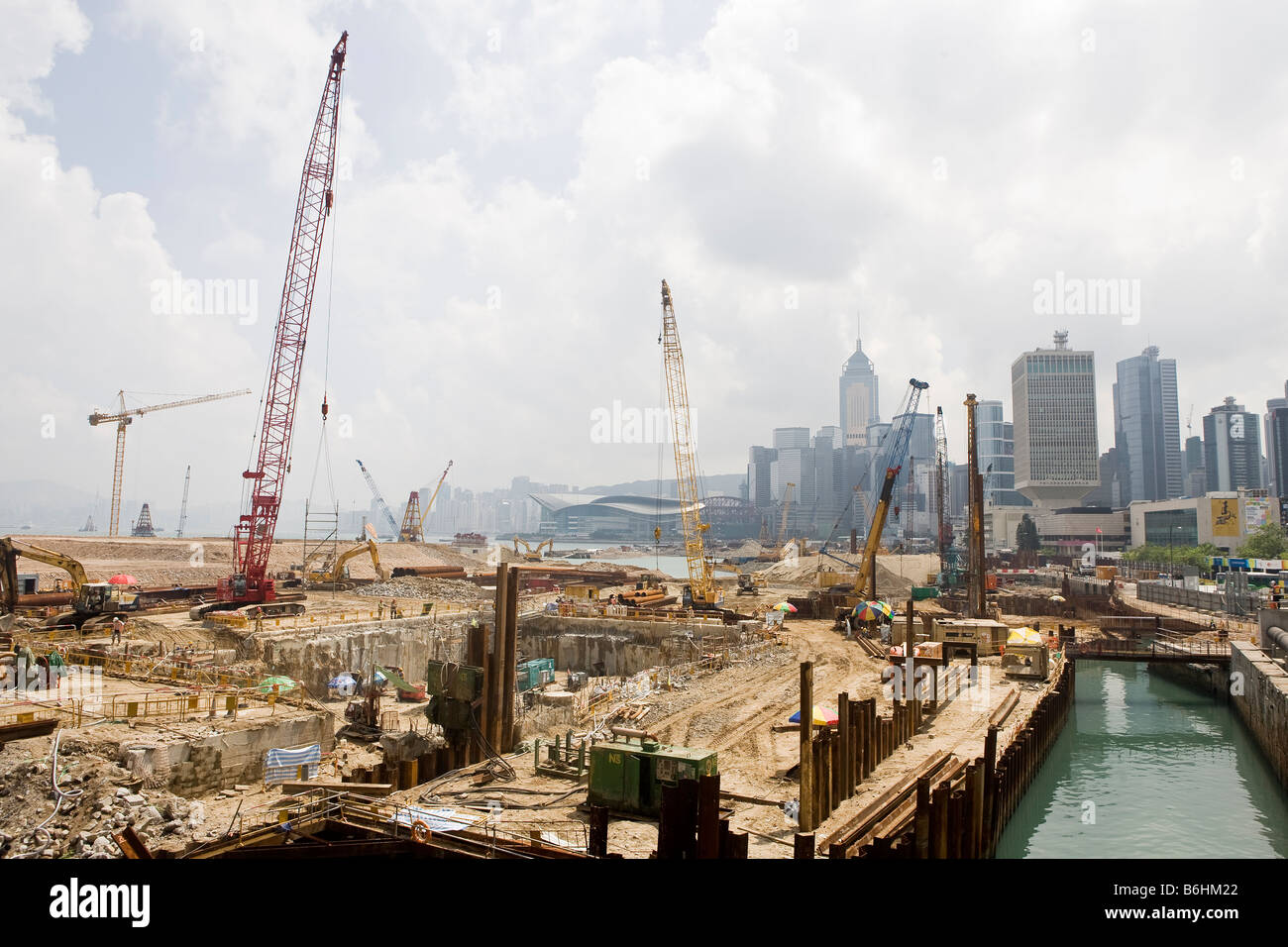 Big construction eye level hi-res stock photography and images - Alamy