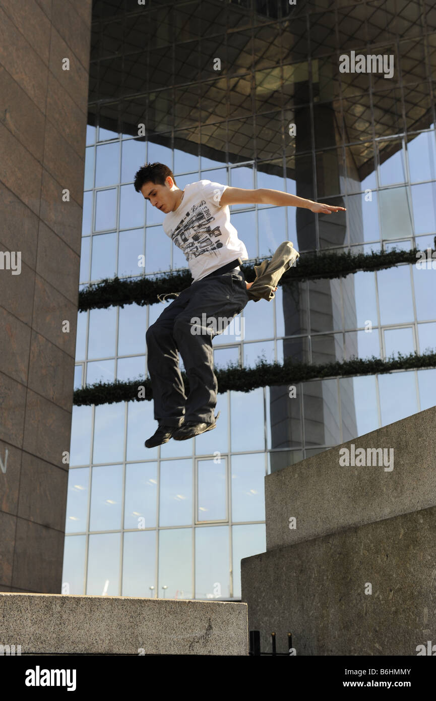Parkour jump hi-res stock photography and images - Alamy