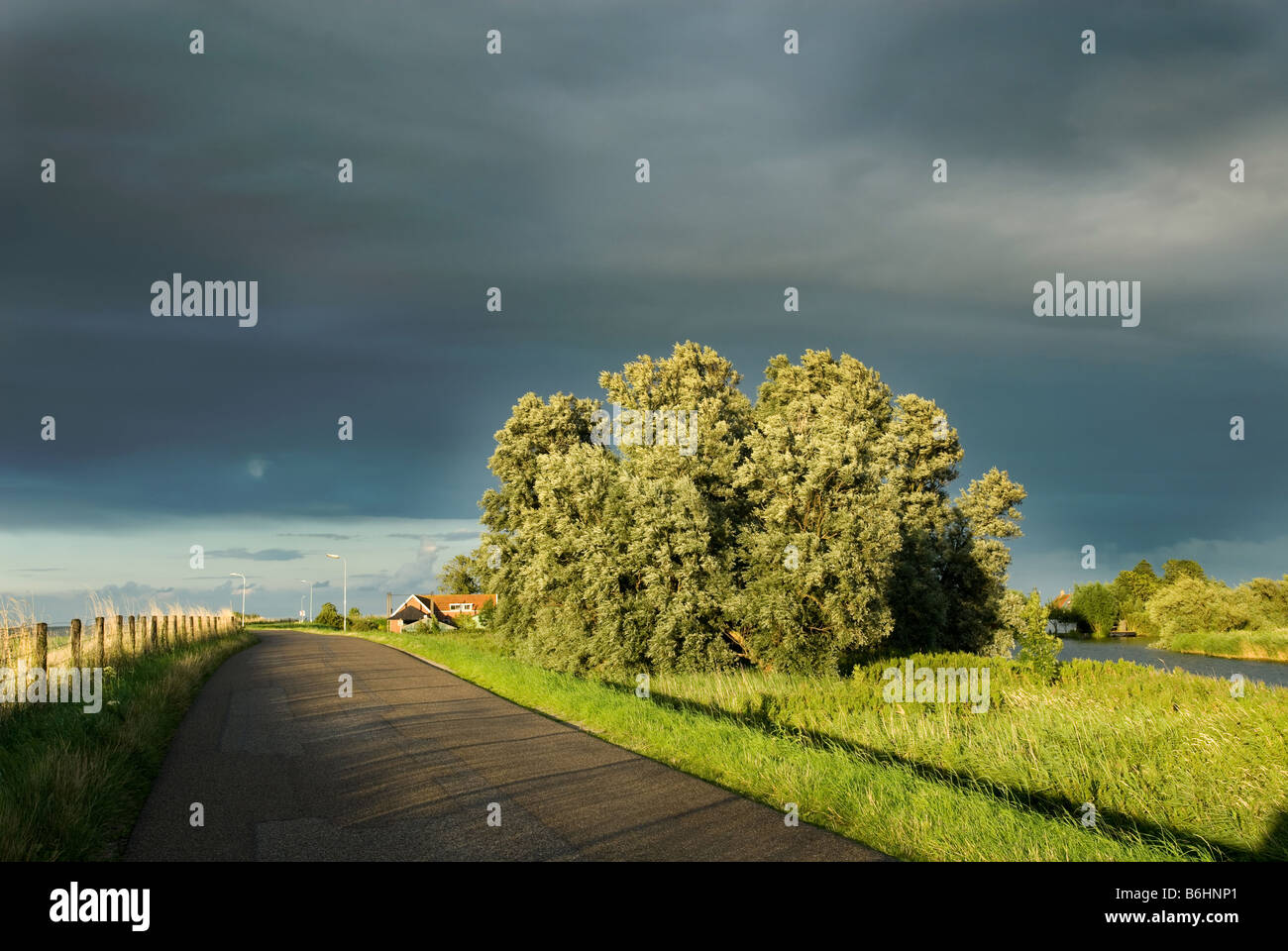 Dark country road hi-res stock photography and images - Alamy