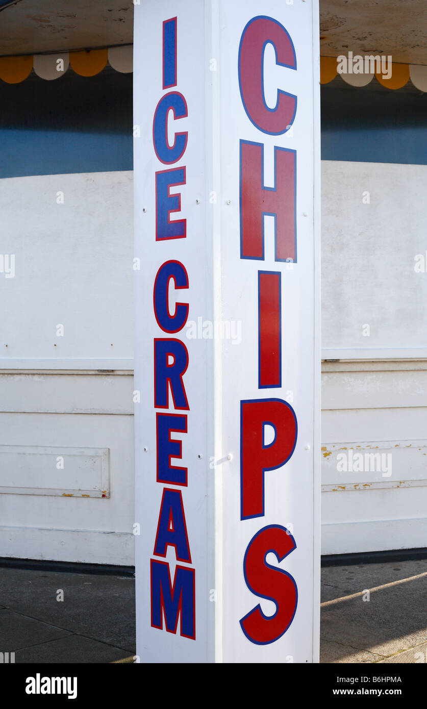 Funfair food stall hi-res stock photography and images - Alamy