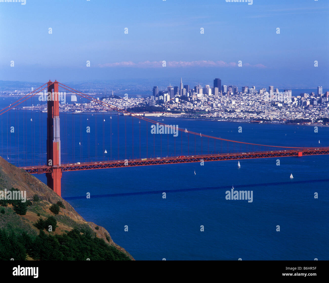 View of the famous Golden Gate Bridge and city of San Francisco Stock Photo - Alamy