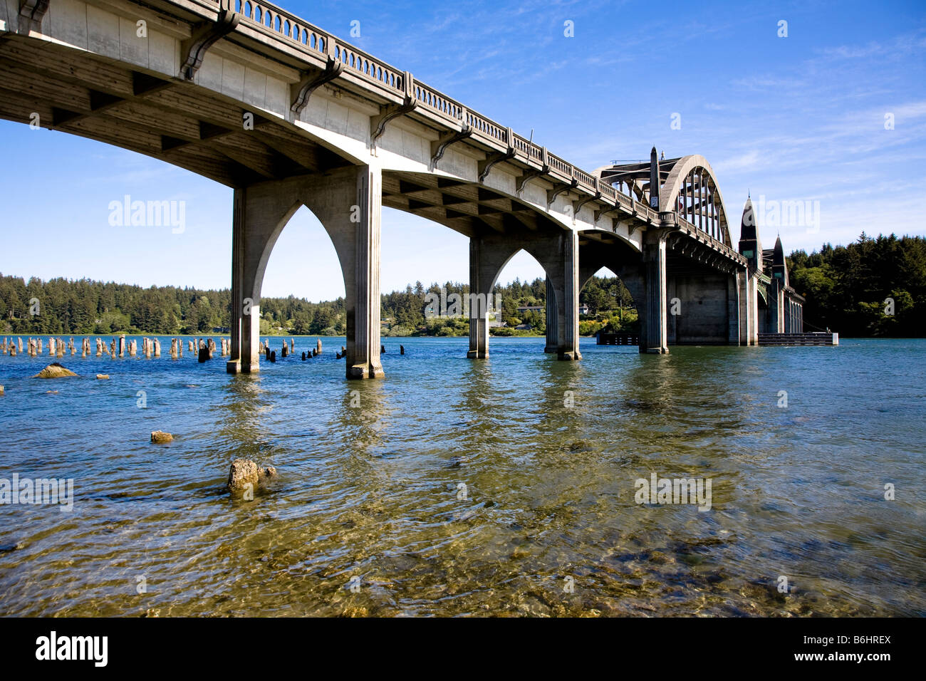 Florence bridge view hi-res stock photography and images - Alamy
