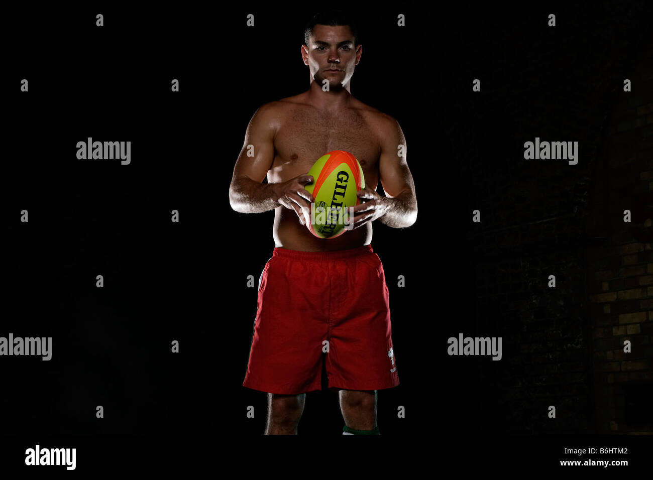 Rugby player without shirt hi-res stock photography and images - Alamy