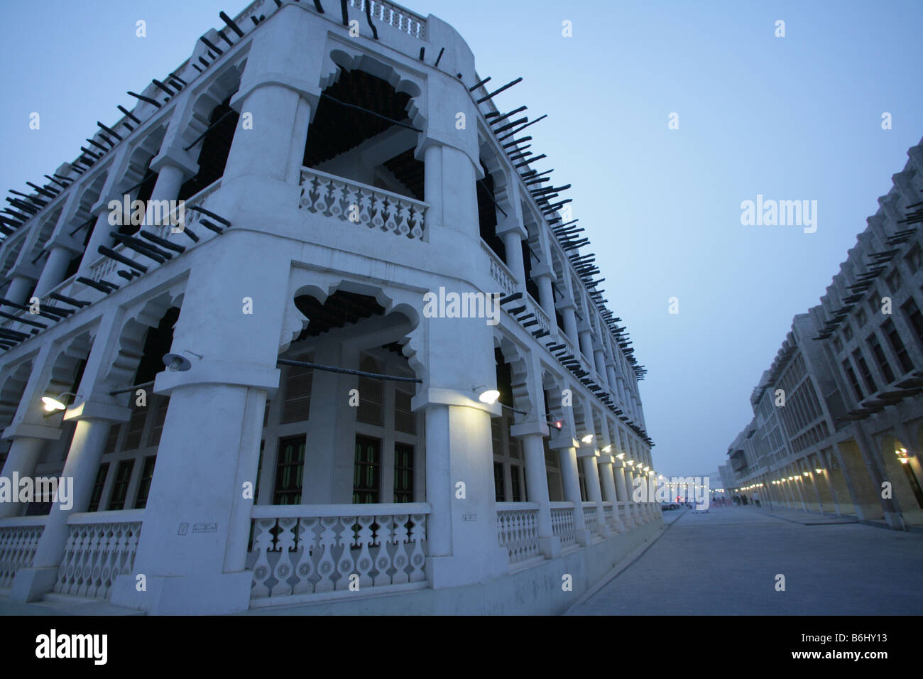 Qatari architecture hi-res stock photography and images - Alamy