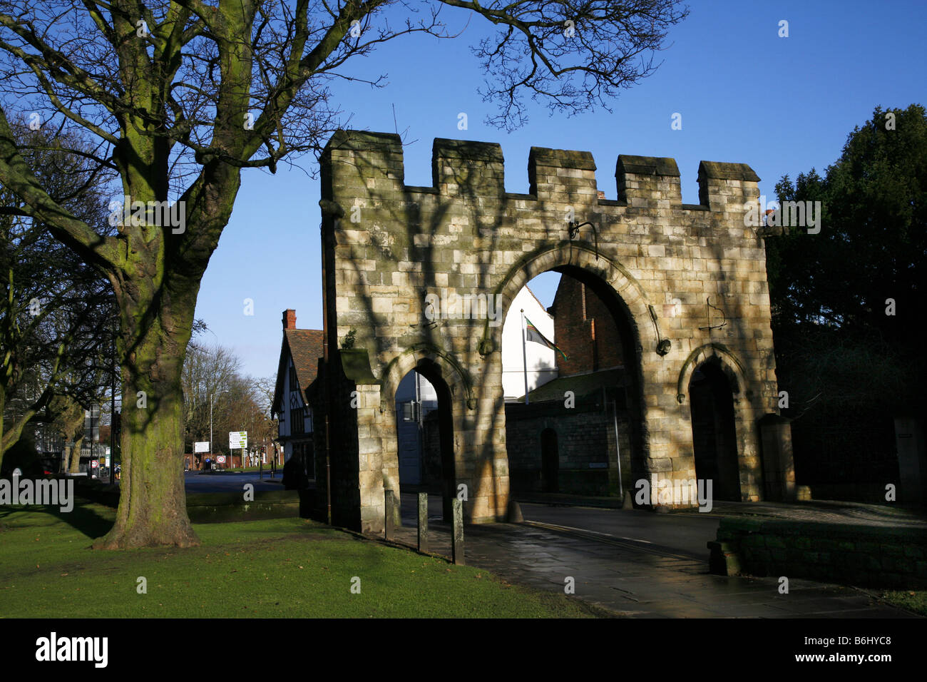 Priory gate arch lincoln lincolnshire hi-res stock photography and ...