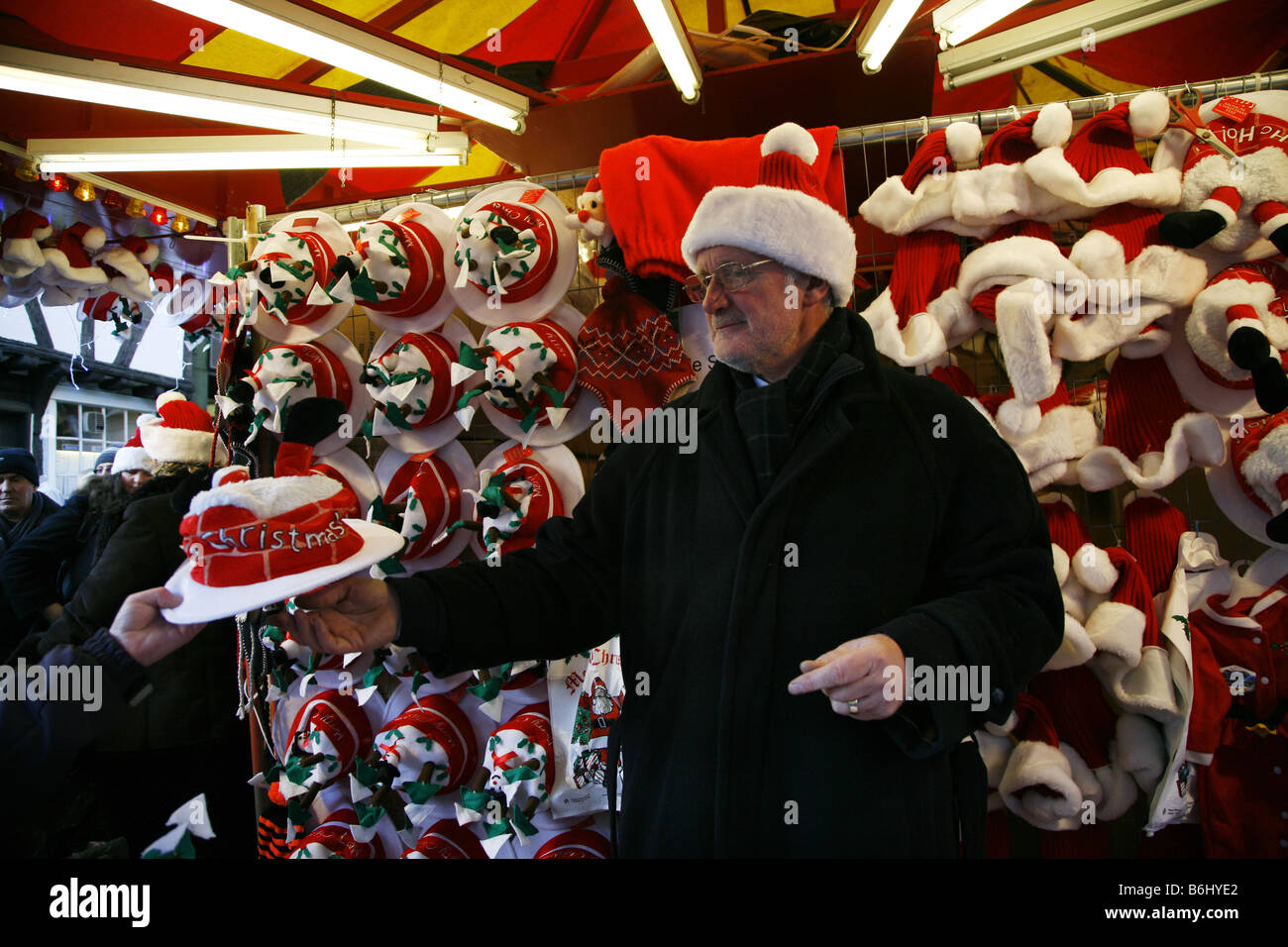 Festive hat stall at Lincoln Christmas Market Stock Photo - Alamy