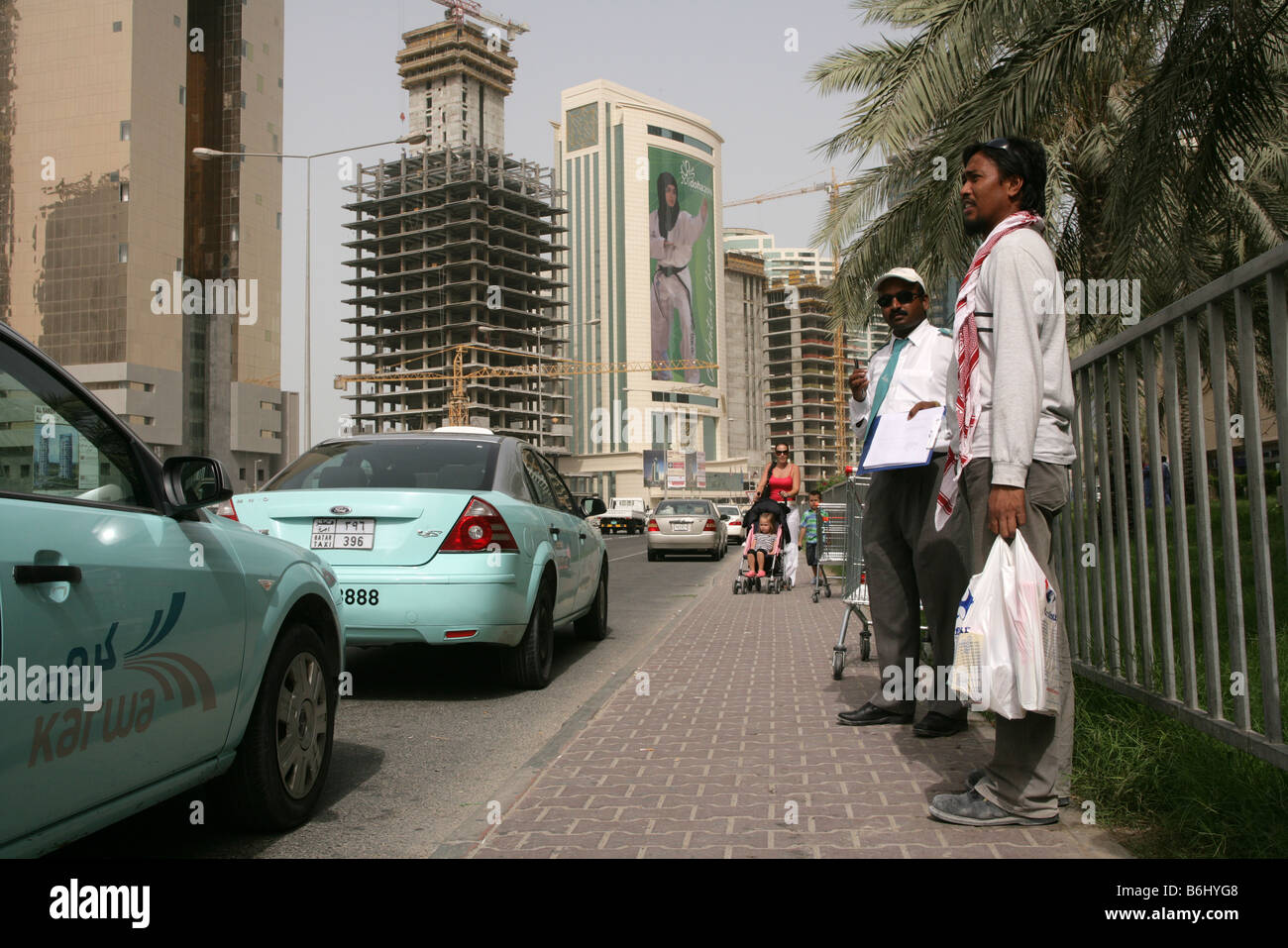 Doha Qatar Street Scene High Resolution Stock Photography and Images ...