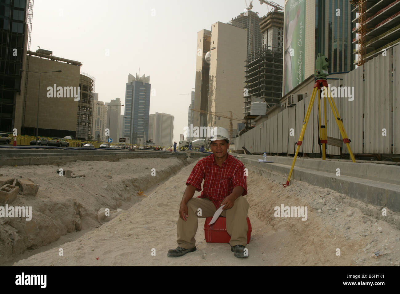 Indonesian construction workers building construction hi-res stock ...