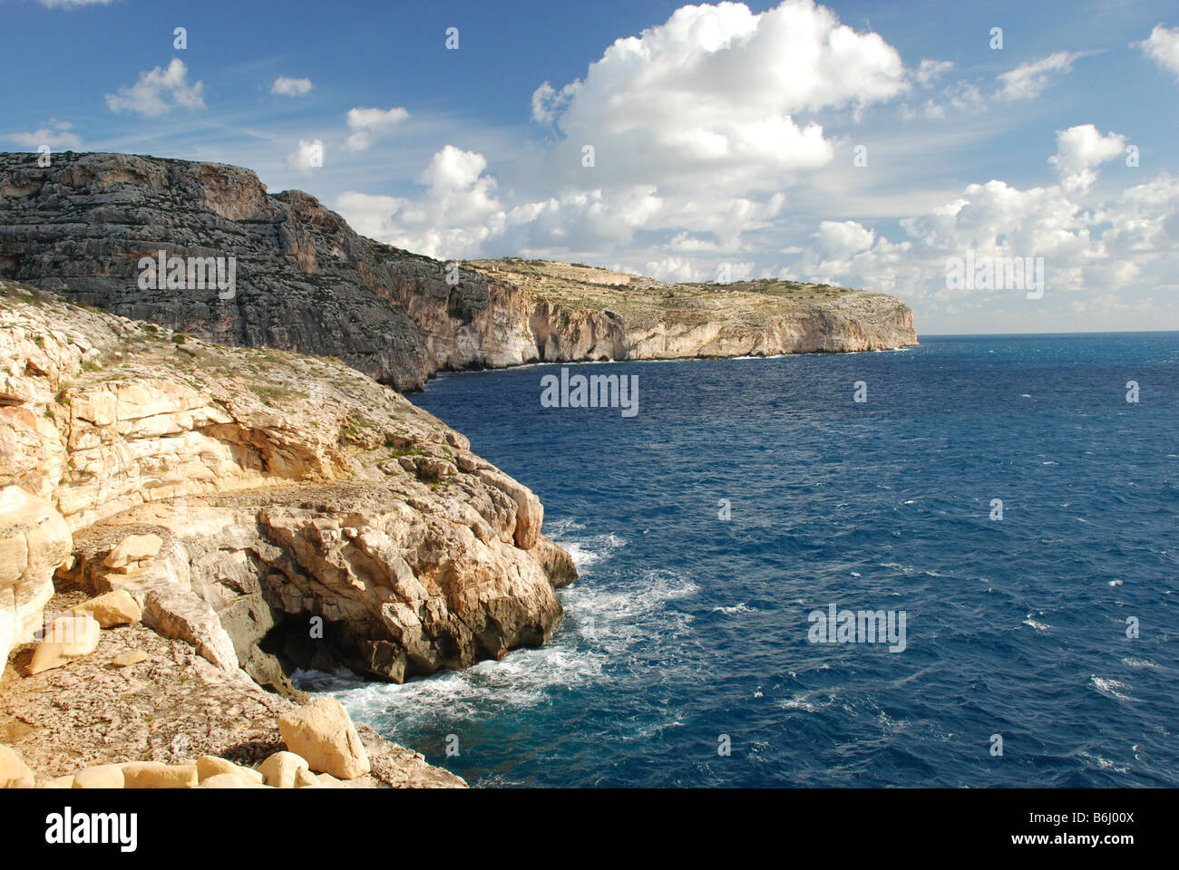 Mediterranean coastlines hi-res stock photography and images - Alamy