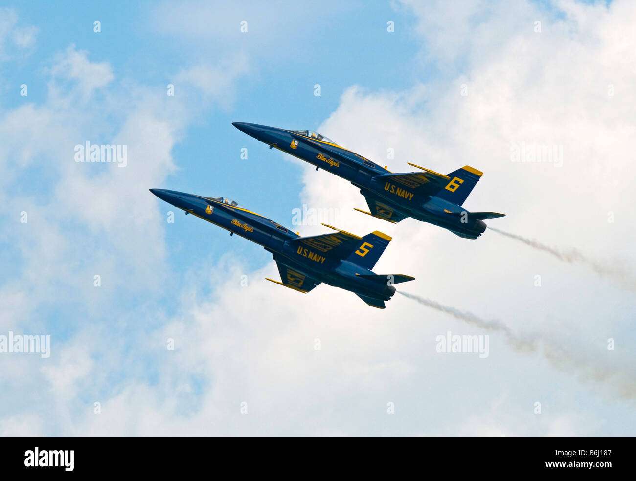 Two US Navy Blue Angels in tight formation Stock Photo - Alamy