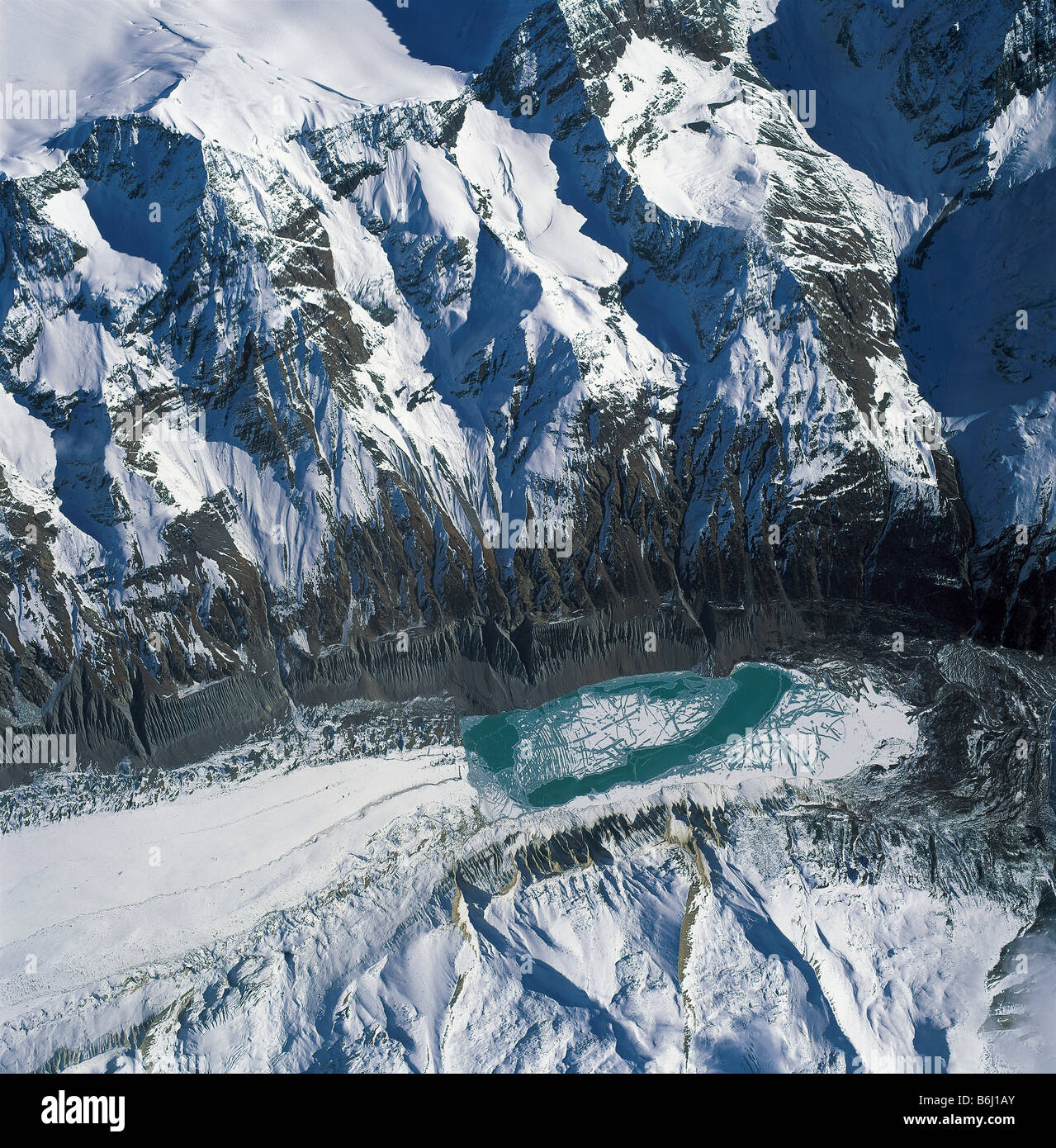 Mt everest aerial hi-res stock photography and images - Alamy