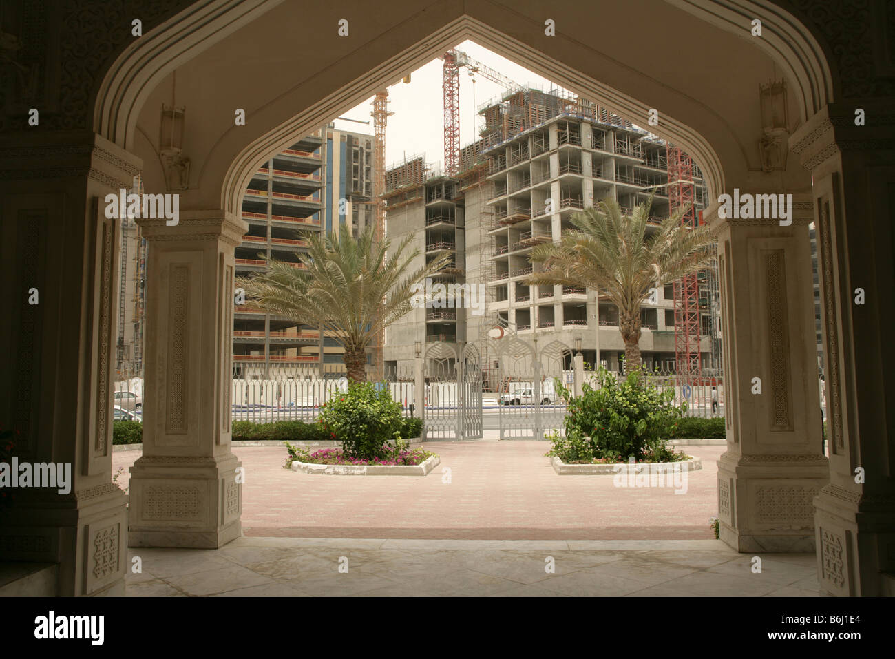 Arches in qatar hi-res stock photography and images - Alamy