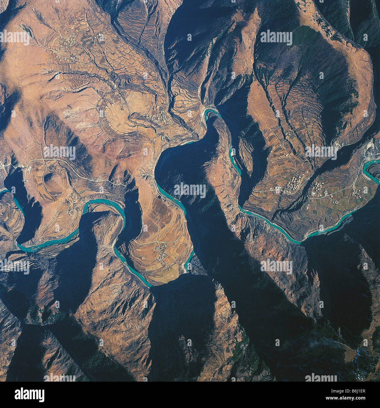 Yalong river hi-res stock photography and images - Alamy