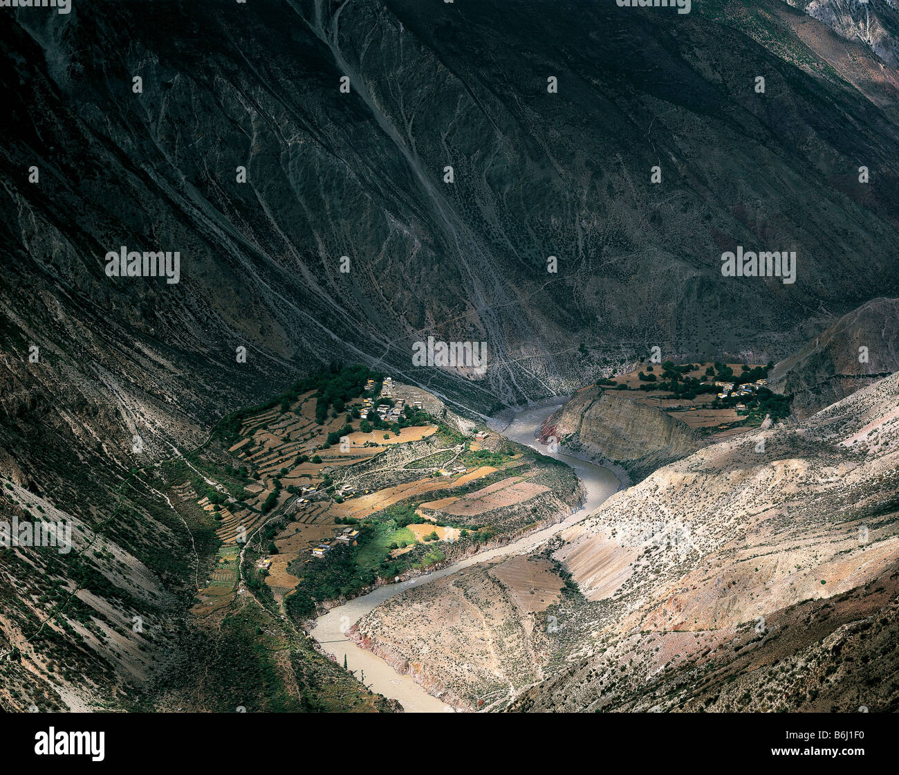 Yalong river hi-res stock photography and images - Alamy