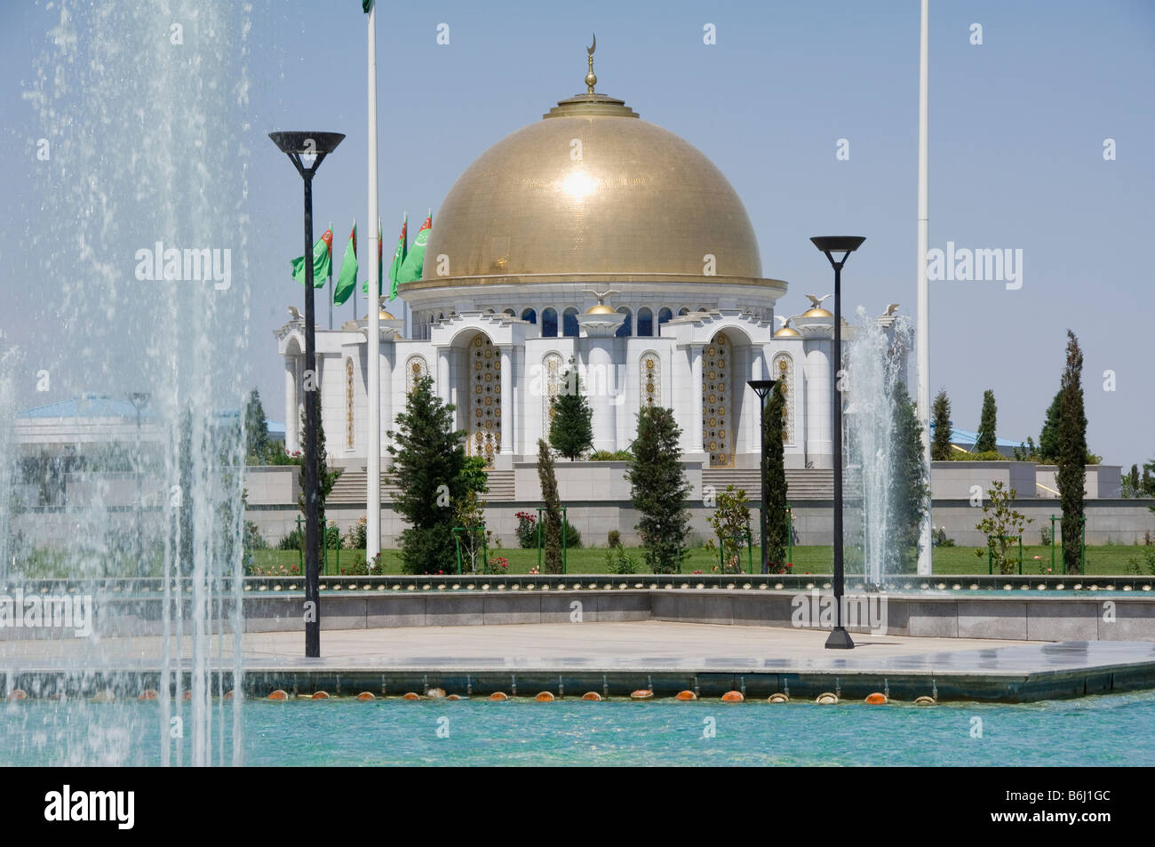 Mausoleum of president turkmenbasy hi-res stock photography and images ...
