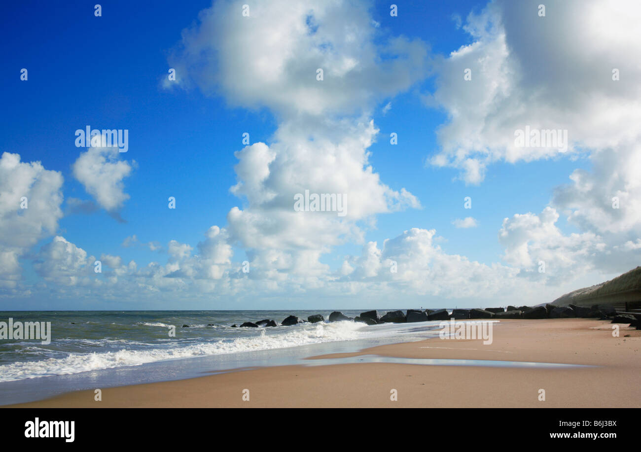 Beach at Waxham, Norfolk, UK, with blue sky and cumulus clouds Stock ...