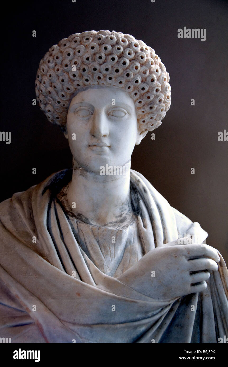 Flavian woman hi-res stock photography and images - Alamy
