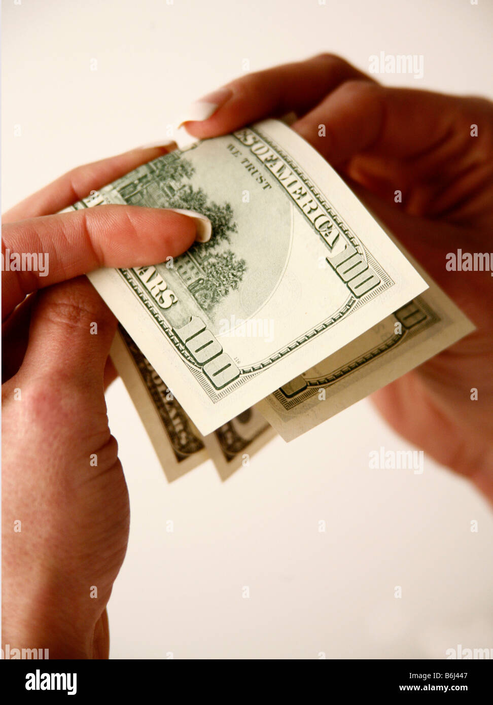 100 american dollars notes hi-res stock photography and images - Alamy